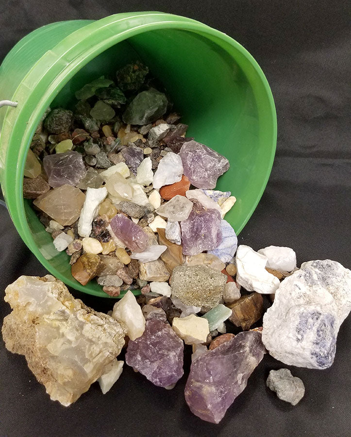 $100 Gem Super Bucket - 20 lbs of yield – Mason Mountain Mine